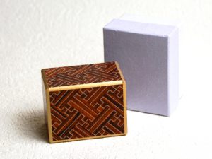 JAPANESE PUZZLE BOX (Himitsu-Bako) | JAPANESE PUZZLE BOX AND YOSEGI ...